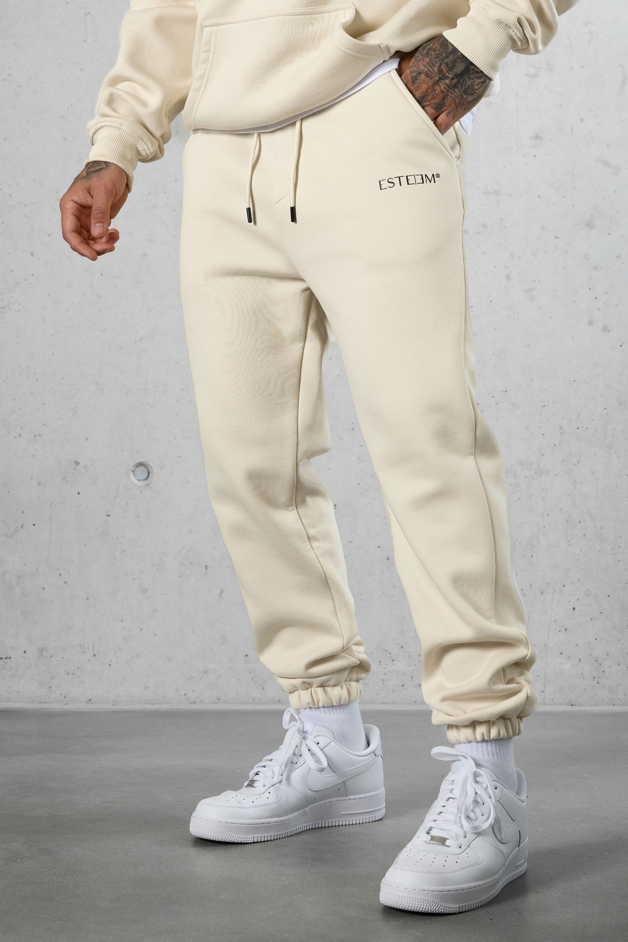 Beige Discreet Jogger – ESTEEM Clothing