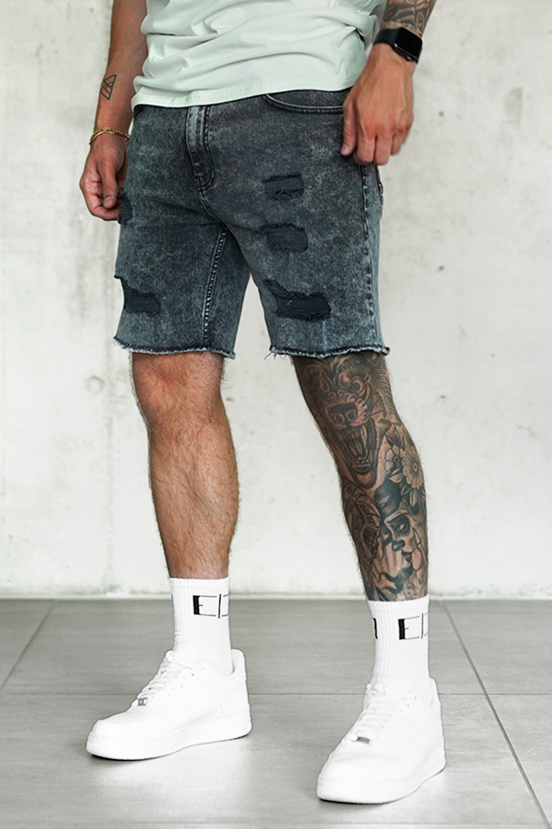 Washed Grey Destroyed Jeansshorts – ESTEEM Clothing